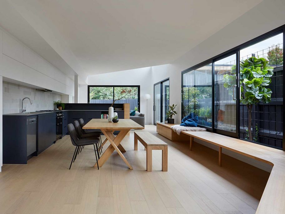 Australian Oak - strong and reliable Tasmanian Oak timber | ASH
