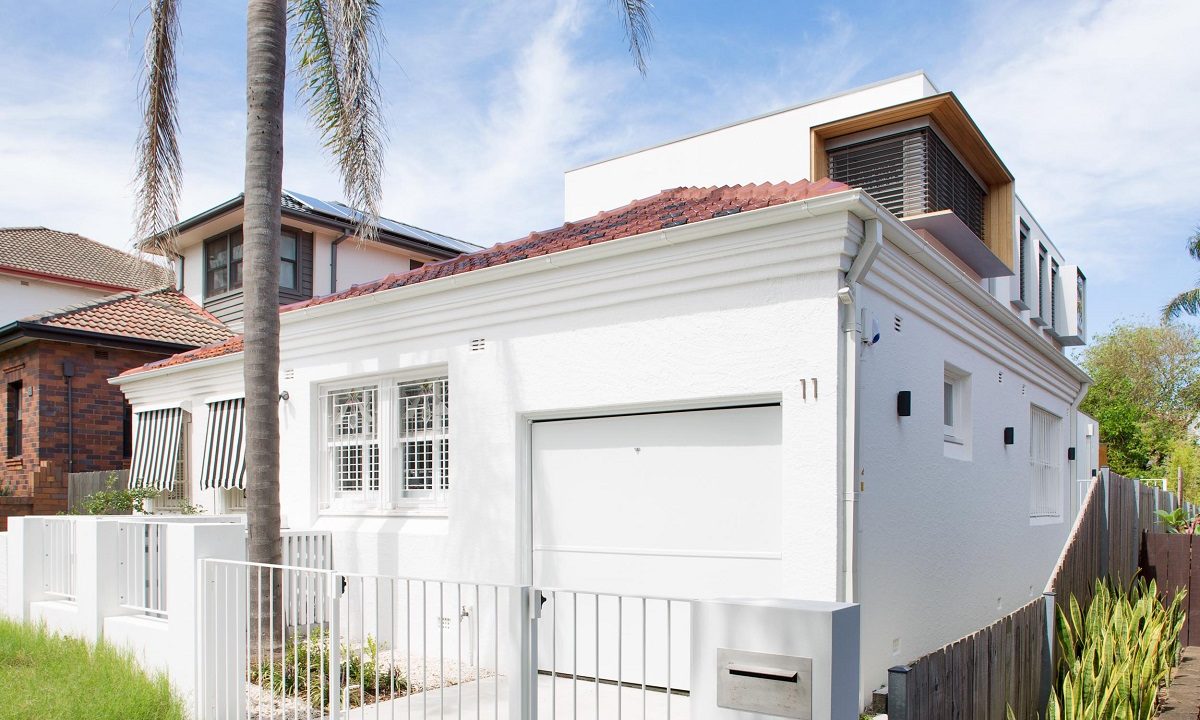 Iron Ash Cladding in SSD Studio's Shifted House | ASH