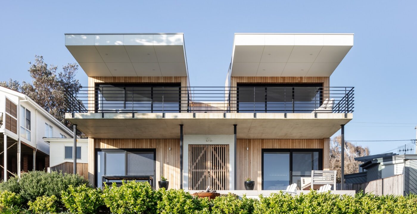 Kibbin Design Studio's White and Timber House clad in IronAsh | ASH